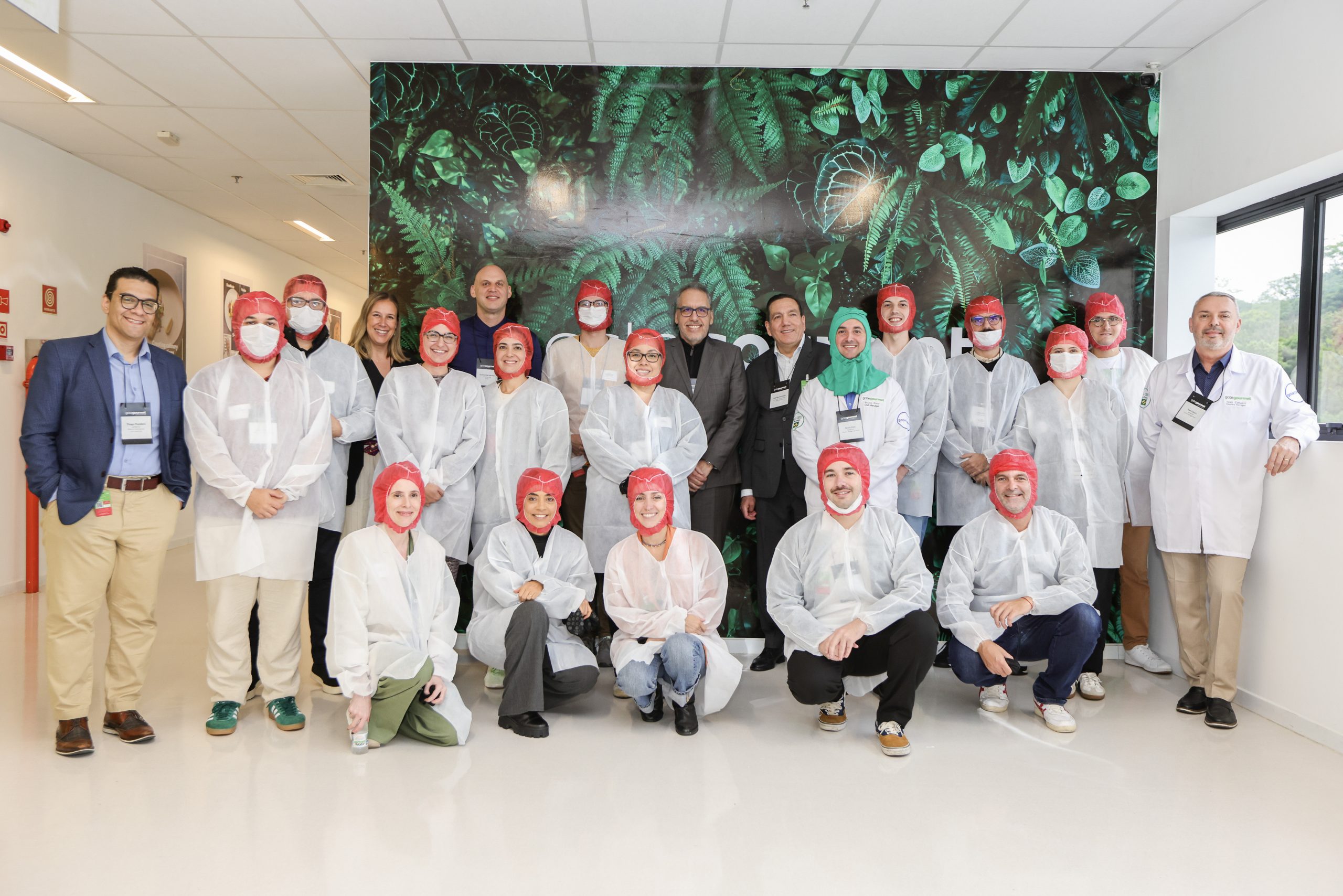 gategourmet prepares over 18,000 freshly produced meals every day at ...